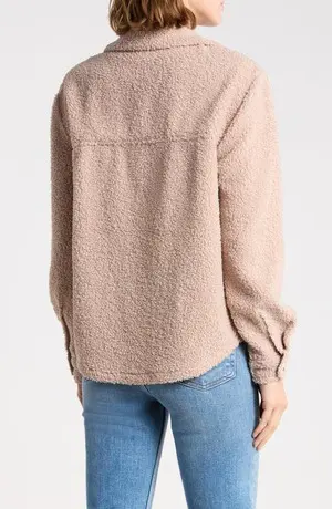 BEACHLUNCHLOUNGE Tory Boxy Crop Faux Shearling Shirt Jacket - Stepping Stone