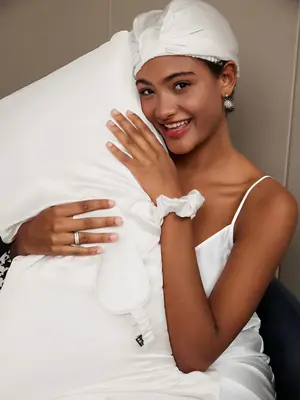 SILKSILKY 4-piece Mulberry Silk Set - White