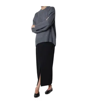 LISA YANG Noor Crew-neck Cashmere Sweater In Black - Graphite Color