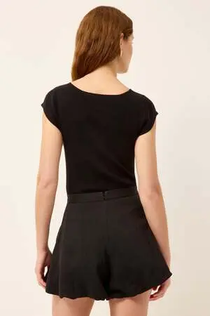 MARIE OLIVER Roxy Short
