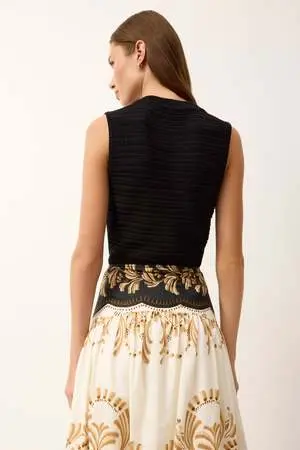 MARIE OLIVER Nev Top