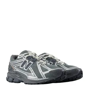 NEW BALANCE Round-toe Sneakers