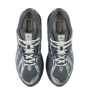 NEW BALANCE Round-toe Sneakers