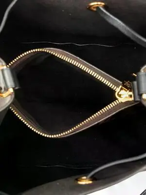 LOUIS VUITTON 2019 Monogram Neonoe Mm Bucket Bag