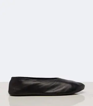 THE ROW Stella Shearling-trimmed Leather Ballet Flats - Black