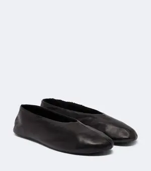 THE ROW Stella Shearling-trimmed Leather Ballet Flats - Black