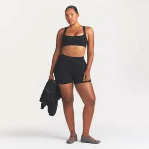 SKIMS Racerback Bra | Black | | Nike Studio Stretch - Obsidian
