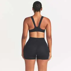 SKIMS Racerback Bra | Black | | Nike Studio Stretch - Obsidian