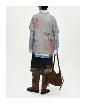 Andersson Bell Ribbon Embroidery Printed T-shirt