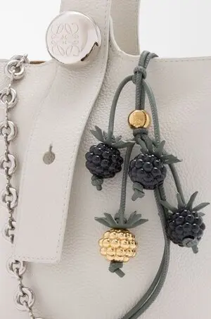 Loewe Donut Chain