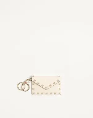 Valentino Garavani Rockstud Charm In Grainy Calfskin - Ivory