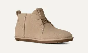 UGG Round-toe Boots