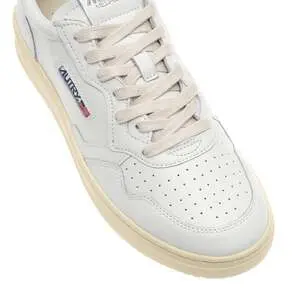 AUTRY Medalist Low Leather Snekars
