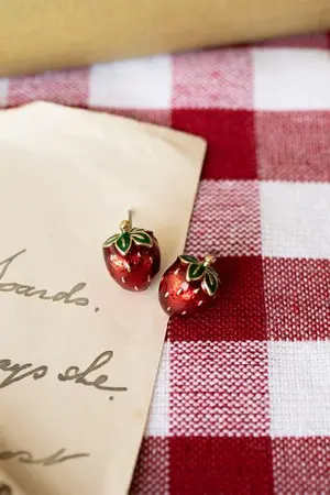 BILL SKINNER STUDIO Strawberry Studs