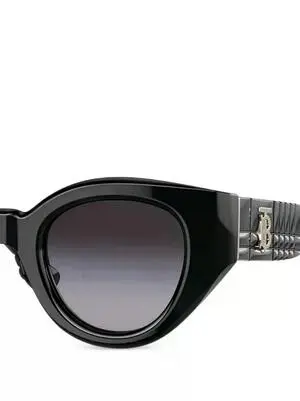 Burberry Cat-eye Sunglasses With Logo Plaque