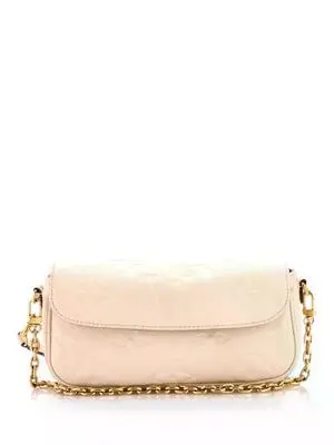 LOUIS VUITTON Ivy Wallet On Chain Monogram Empreinte Giant Shoulder Bag - White