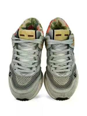 Gucci Ultrapace Sneakers