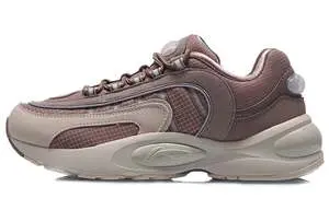 LI-NING V8