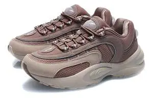 LI-NING V8