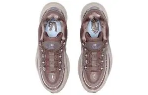 LI-NING V8