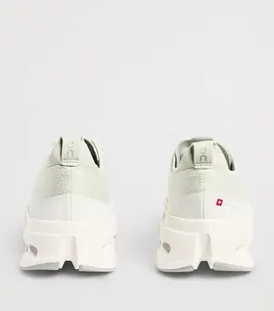 On Cloudsurfer Max Trainers
