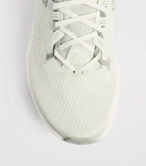 On Cloudsurfer Max Trainers