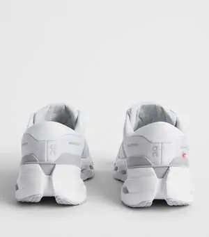 On Cloudrunner 3 Trainers
