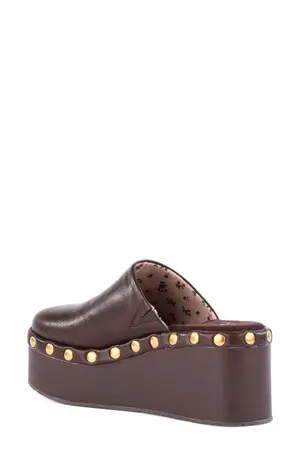 Bc Footwear Faux Leather Platform Clogs With Stud Detailing - Chocolate