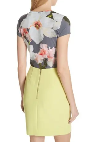 Ted Baker London Chatsworth Bloom Fitted Tee