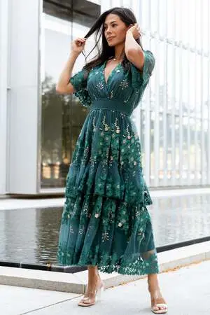 TEA N ROSE Lotte Embroidered Midi Dress - Emerald