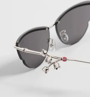 Dior Lily B1u