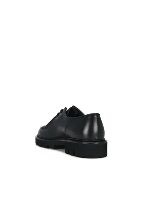 COLLEGIUM Pillar Moc-toe Derby In Black