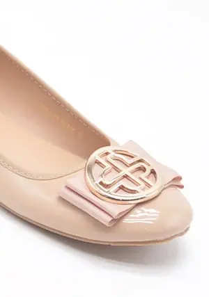 KNEETOES Bexley Ballerina Flats With Embellishment - Beige