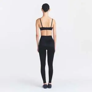 SKIMS Scoop Cami Top Bra | Black | Small | Nike Satin Shine