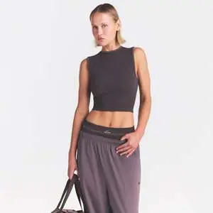 SKIMS Muscle Tank Top | Deep Neutral | | Nike Ribbed Seamless