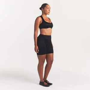 SKIMS Bonded Waist 7" Biker Short
