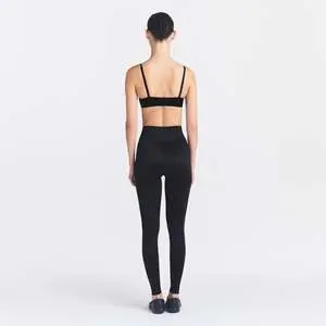 SKIMS Bonded Waist 29" Legging | Black | | Nike Satin Shine