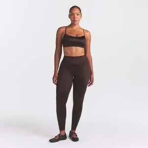 SKIMS Bonded Waist 29" Legging | Deep Neutral | | Nike Satin Shine - Phoenix