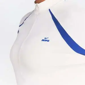 SKIMS Long Sleeve Half Zip | Blue | | Nike Stretch Knit