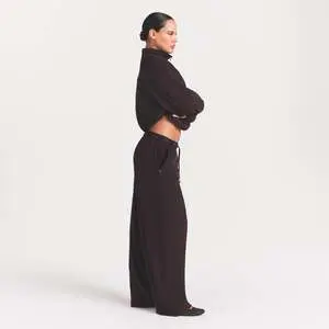 SKIMS Oversized Stretch Nylon Pants - Dark Roast