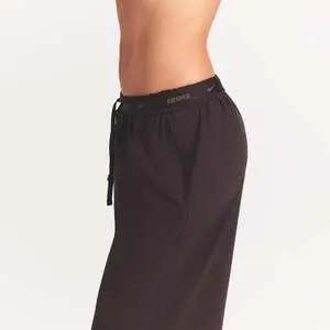 SKIMS Oversized Stretch Nylon Pants - Dark Roast