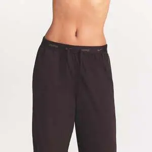 SKIMS Oversized Stretch Nylon Pants - Dark Roast