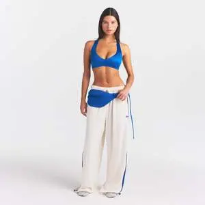 SKIMS Plunge T Back Bra | Blue | | Nike Satin Shine - Cobalt