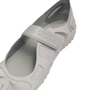 SKIMS Rift Satin | Grey | | Nike Footwear
