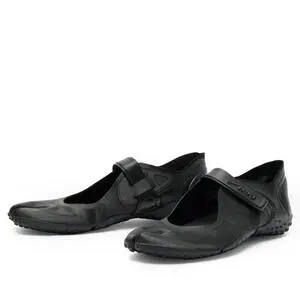 Nike X Skims Satin Rift Sneaker