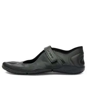 Nike X Skims Satin Rift Sneaker - Black
