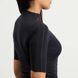 Nike X Skims Weightless Layers Short Sleeve T-shirt - Obsidian