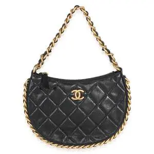 Chanel Shiny Quilted Lambskin Cc Chain Around Hobo - Black