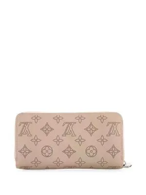 LOUIS VUITTON Zippy Wallet Mahina Leather Small Wallets