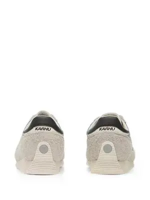 KARHU Mestari 76 Sneakers